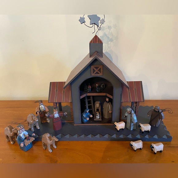 Maurice & Kelly Dallas | Holiday | Maurice Kelly Dallas Wooden Nativity ...
